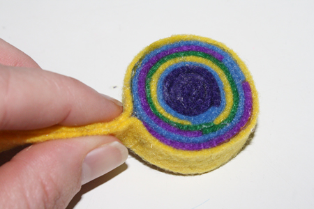 rolled felt pendants | Tally's Treasury