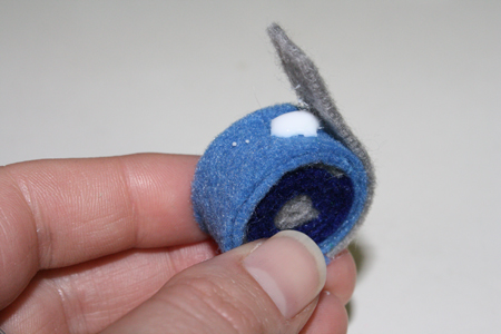 rolled felt pendants | Tally's Treasury