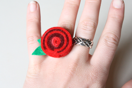 rolled felt pendants | Tally's Treasury