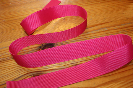 folded ribbon bows – we’ve got spirit, yes we do! | Tally's Treasury