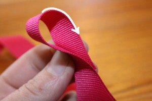 folded ribbon bows – we’ve got spirit, yes we do! | Tally's Treasury